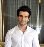 Girish Kumar - Biography, Height & Life Story | Super Stars Bio