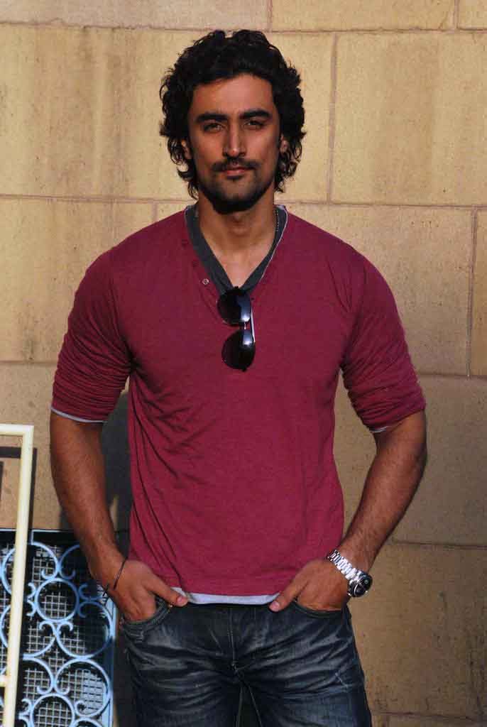 Kunal Kapoor - Biography, Height & Life Story | Super Stars Bio