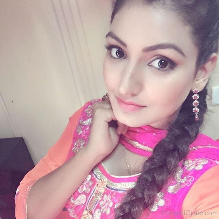 Anmol Gagan Maan - Biography, Height & Life Story | Super Stars Bio