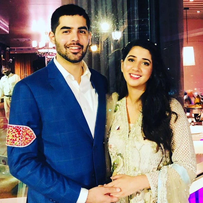 Momina Mustehsan - Biography, Height & Life Story | Super Stars Bio