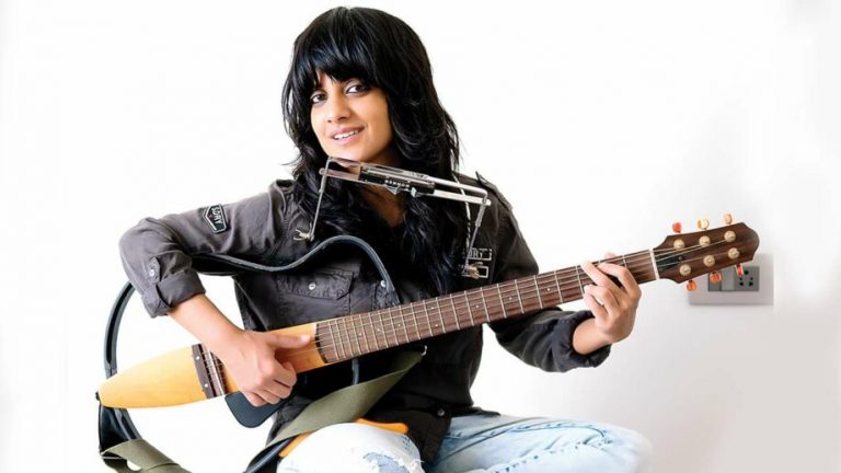 Jasleen Royal - Biography, Height & Life Story | Super Stars Bio