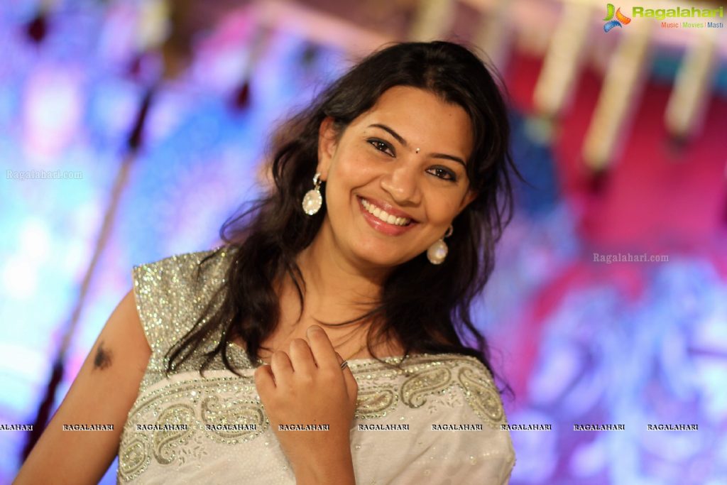 Geetha Madhuri Sonti - Biography, Height & Life Story | Super Stars Bio