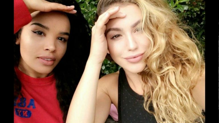 Zoe Robins - Biography, Height & Life Story | Super Stars Bio