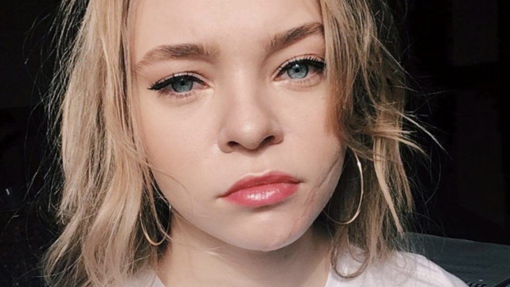 Taylor Hickson - Biography, Height & Life Story | Super Stars Bio