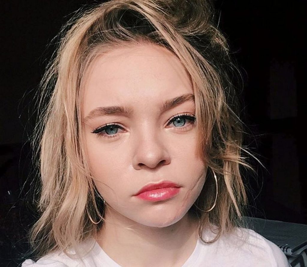 Taylor Hickson - Biography, Height & Life Story | Super Stars Bio