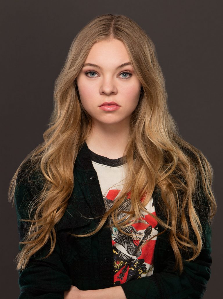 Taylor Hickson - Biography, Height & Life Story | Super Stars Bio