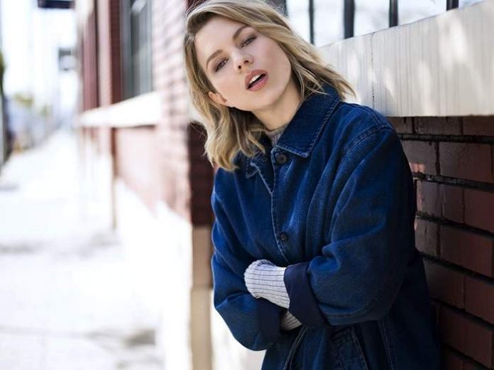 Ali Liebert - Biography, Height & Life Story | Super Stars Bio