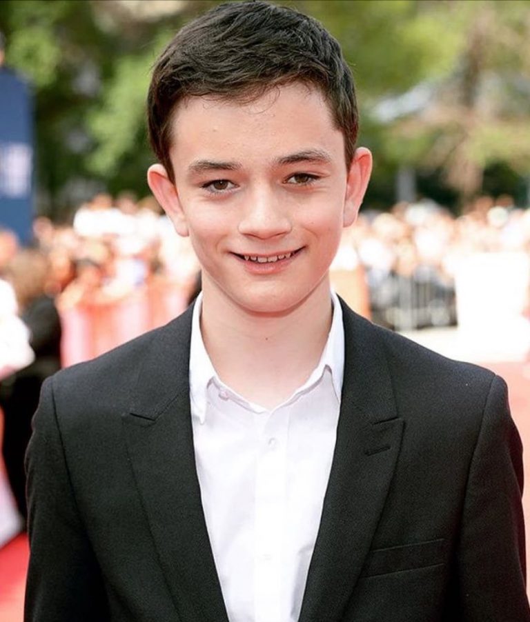 Lewis MacDougall - Biography, Height & Life Story | Super Stars Bio