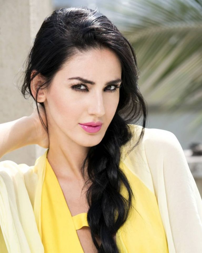 Farah Karimaee - Biography, Height & Life Story | Super Stars Bio