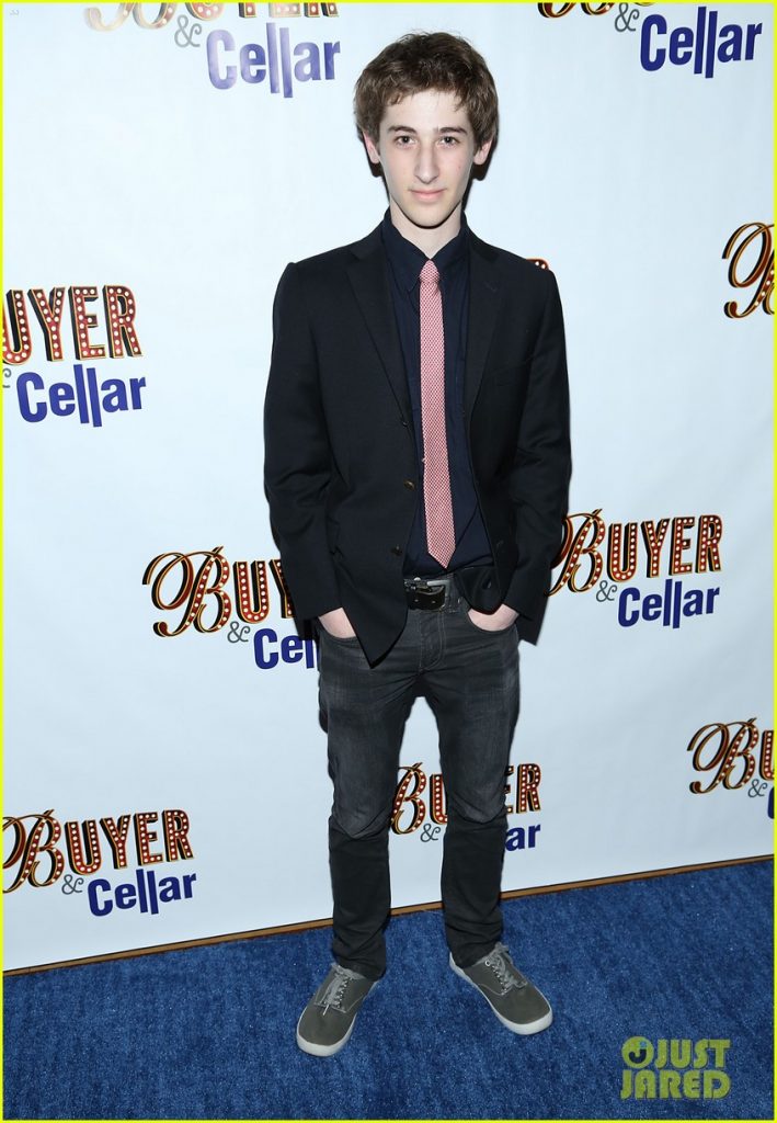 Noah Robbins - Biography, Height & Life Story | Super Stars Bio