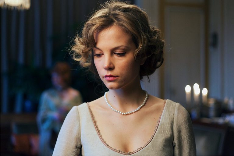 Sylvia Hoeks - Biography, Height & Life Story | Super Stars Bio