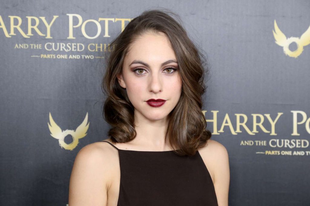 Madeline Weinstein - Biography, Height & Life Story | Super Stars Bio