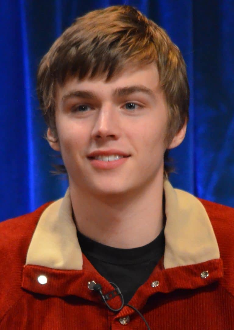 Miles Heizer - Biography, Height & Life Story | Super Stars Bio