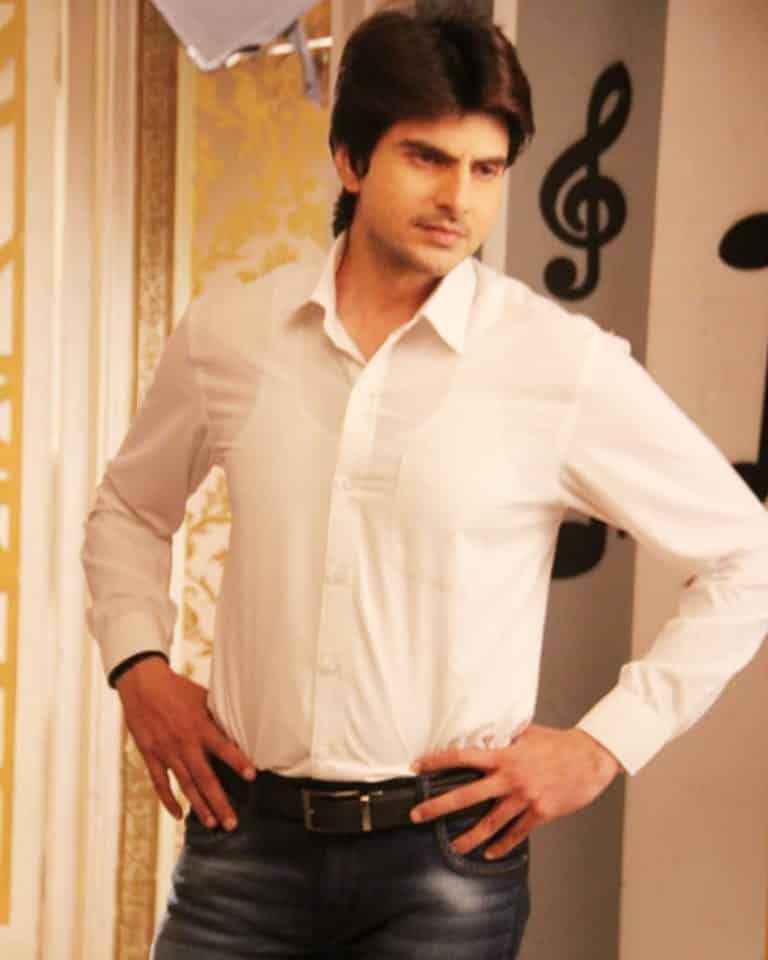 Rahil Azam - Biography, Height & Life Story | Super Stars Bio