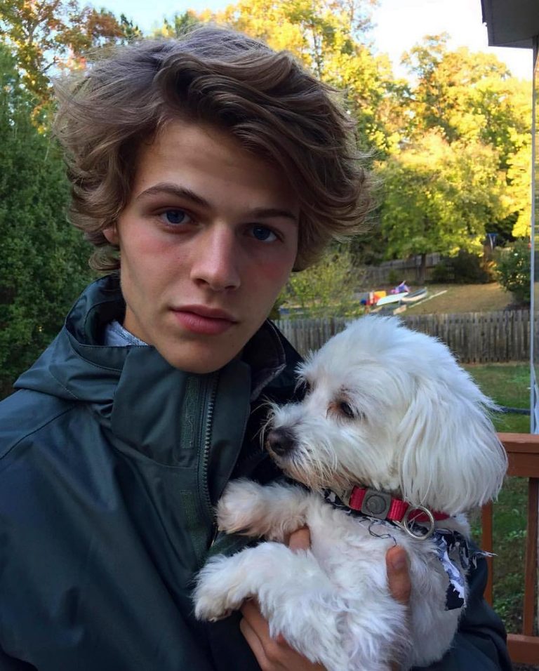 Sam Dezz - Biography, Height & Life Story | Super Stars Bio