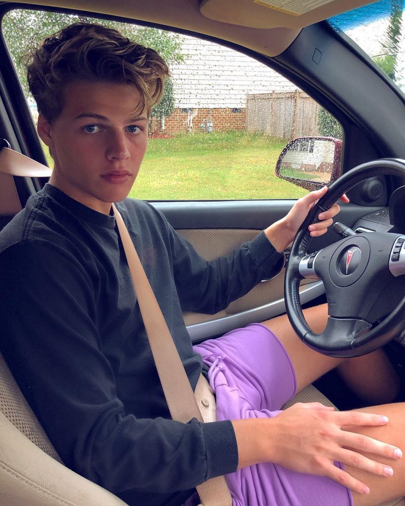 Sam Dezz - Biography, Height & Life Story | Super Stars Bio