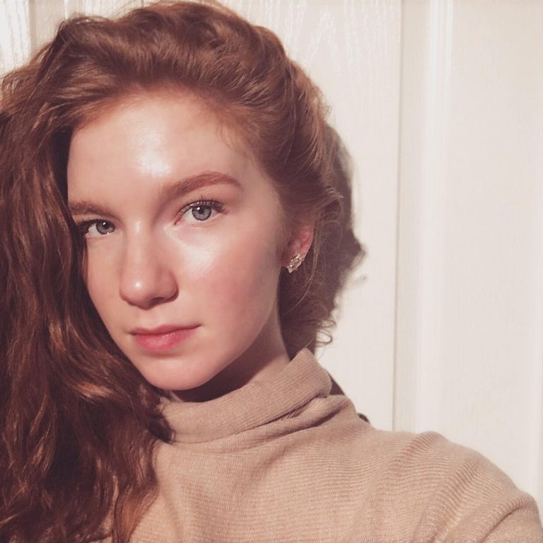 Annalise Basso - Biography, Height & Life Story | Super Stars Bio