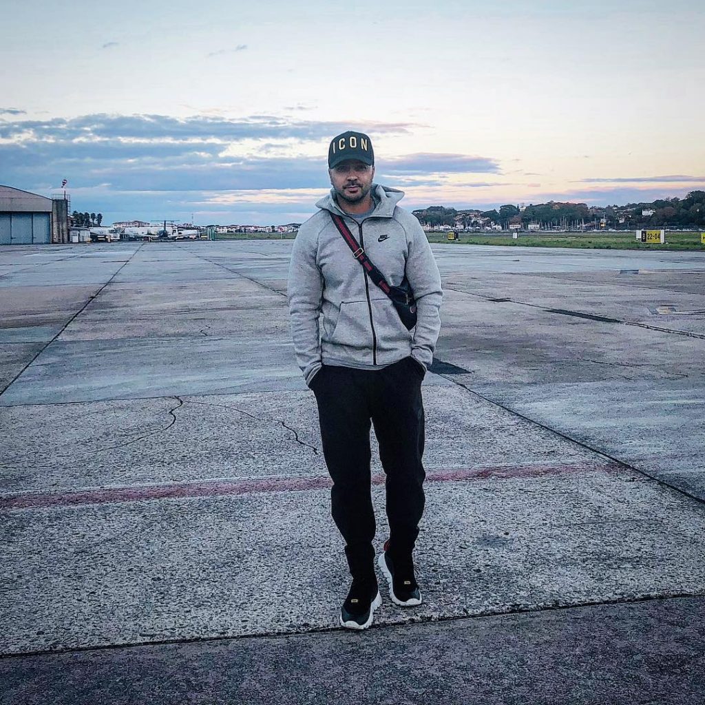 Luis Fonsi - Biography, Height & Life Story | Super Stars Bio