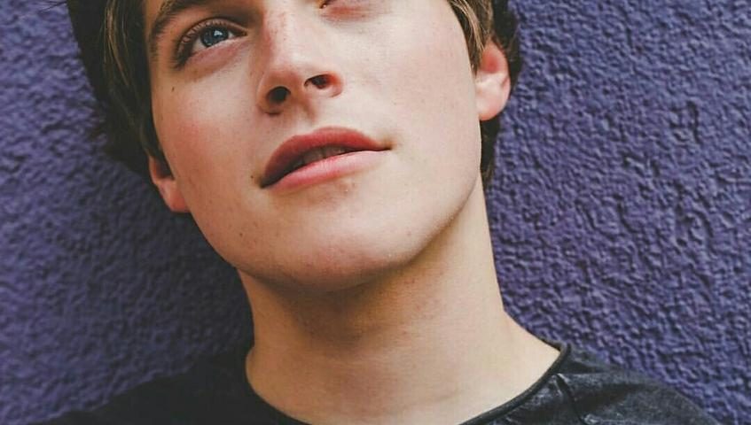 Froy Gutierrez - Biography, Height & Life Story | Super Stars Bio