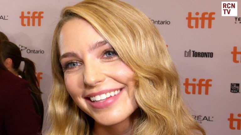 Jessica Rothe - Biography, Height & Life Story | Super Stars Bio