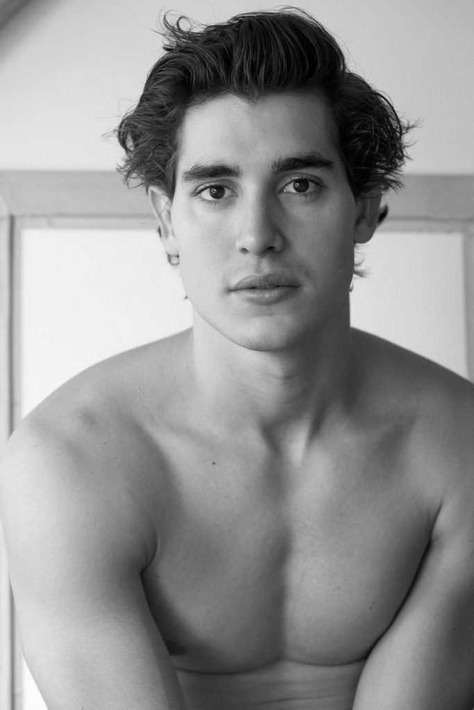 Henry Zaga - Biography, Height & Life Story | Super Stars Bio