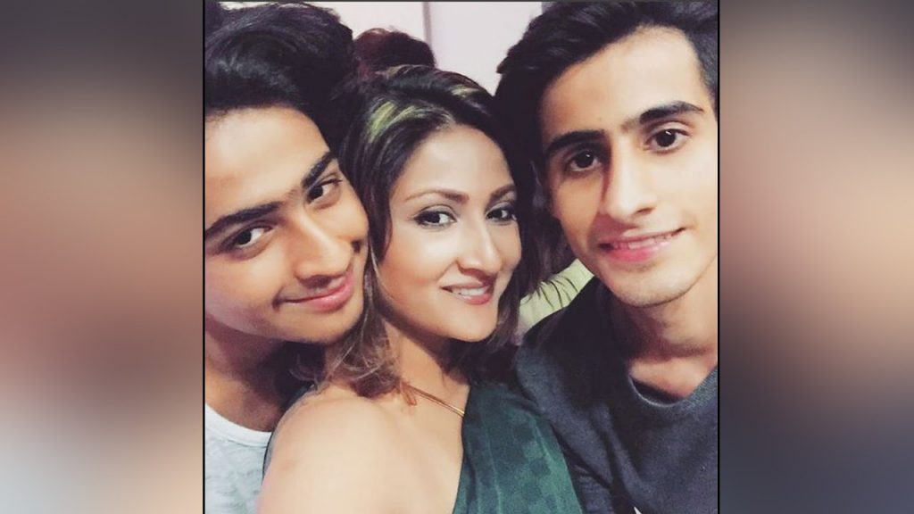 Urvashi Dholakia - Biography, Height & Life Story | Super Stars Bio