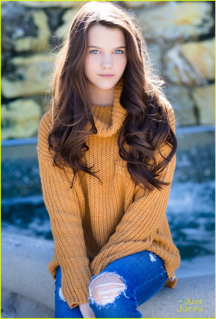 Chloe East - Biography, Height & Life Story | Super Stars Bio