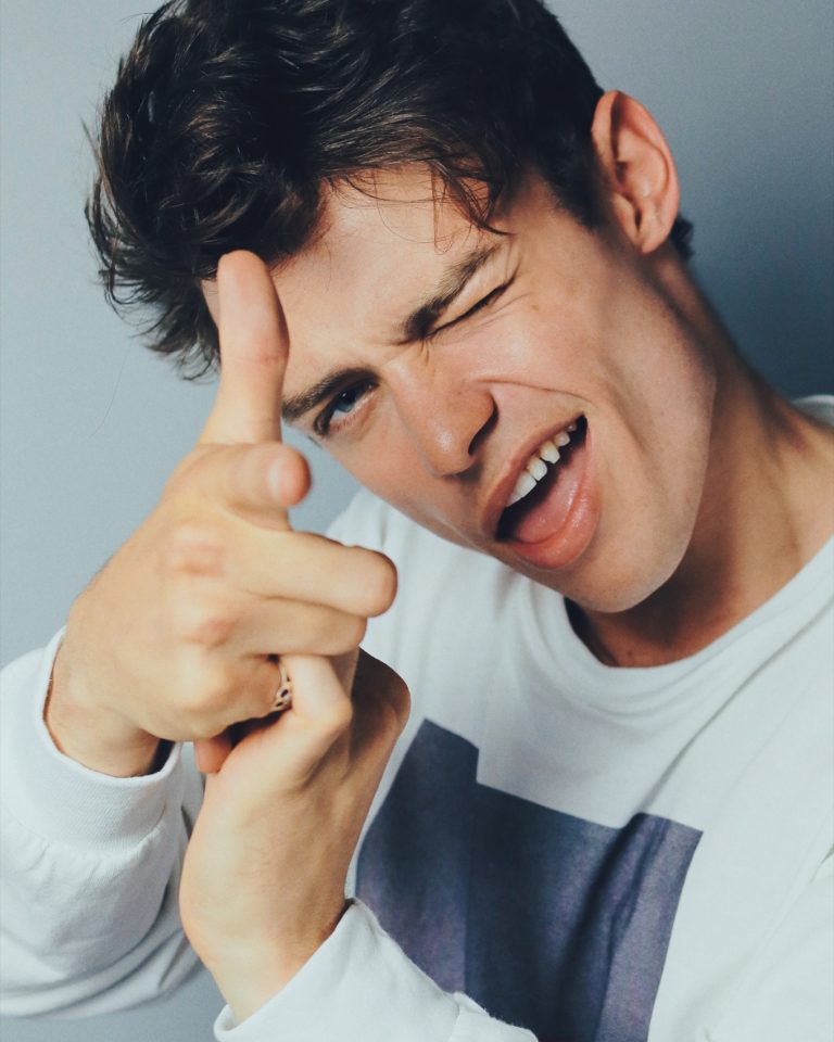 Thomas Doherty - Biography, Height & Life Story | Super Stars Bio