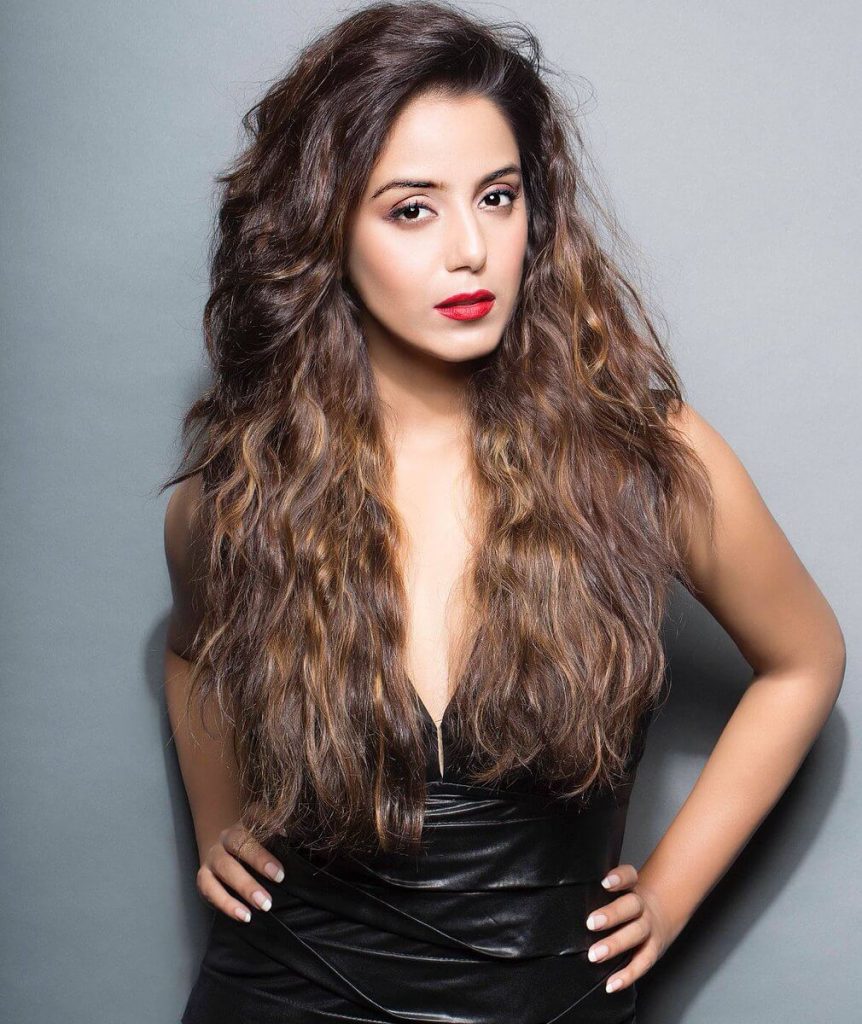 Srishty Rode - Biography, Height & Life Story | Super Stars Bio