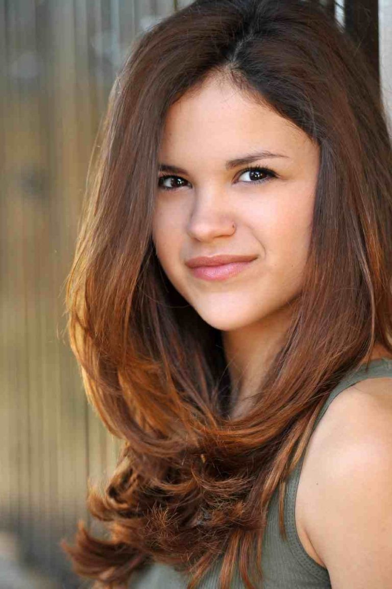 Victoria Moroles - Biography, Height & Life Story | Super Stars Bio