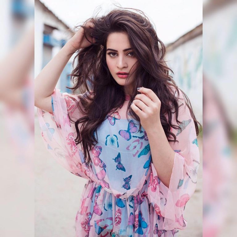Aiman Khan - Biography, Height & Life Story | Super Stars Bio
