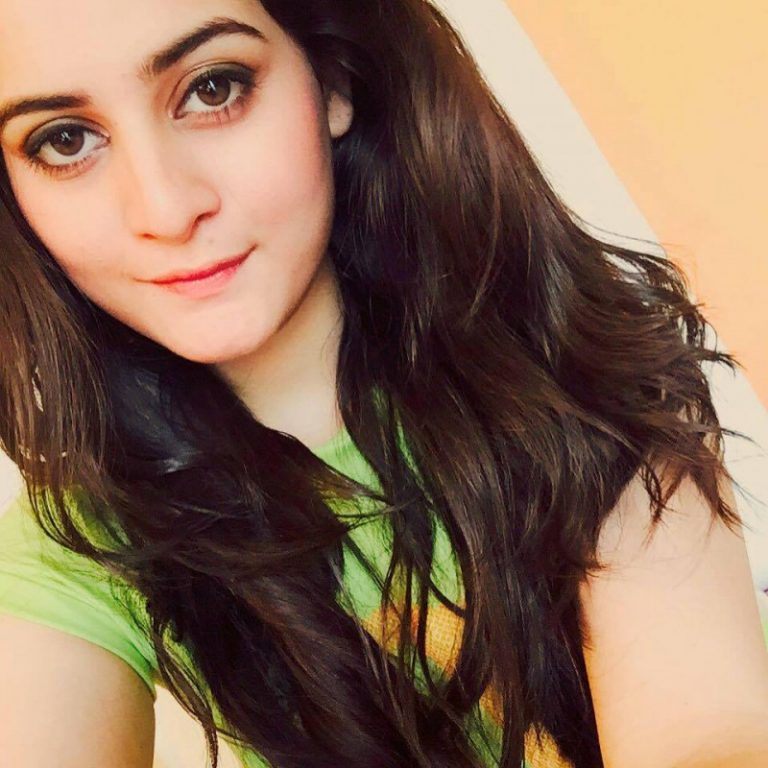 Aiman Khan - Biography, Height & Life Story | Super Stars Bio
