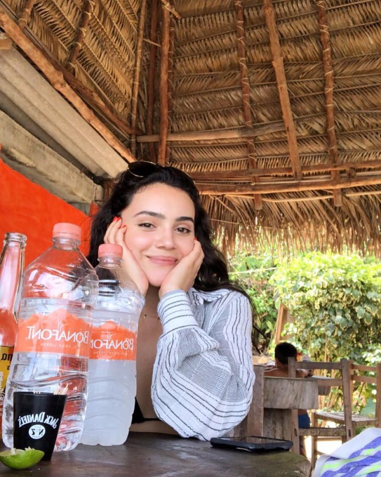 Andrea Londo - Biography, Height & Life Story | Super Stars Bio