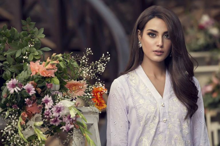 Iqra Aziz - Biography, Height & Life Story | Super Stars Bio