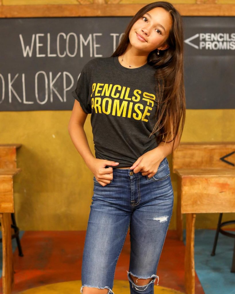 Lily Chee - Biography, Height & Life Story | Super Stars Bio