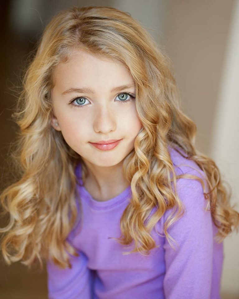 Kayla Erickson - Biography, Height & Life Story | Super Stars Bio