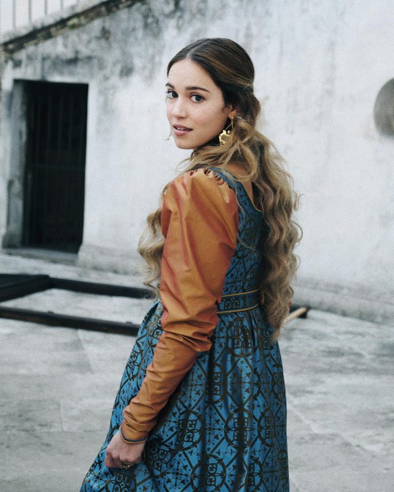 Matilda Lutz - Biography, Height & Life Story | Super Stars Bio