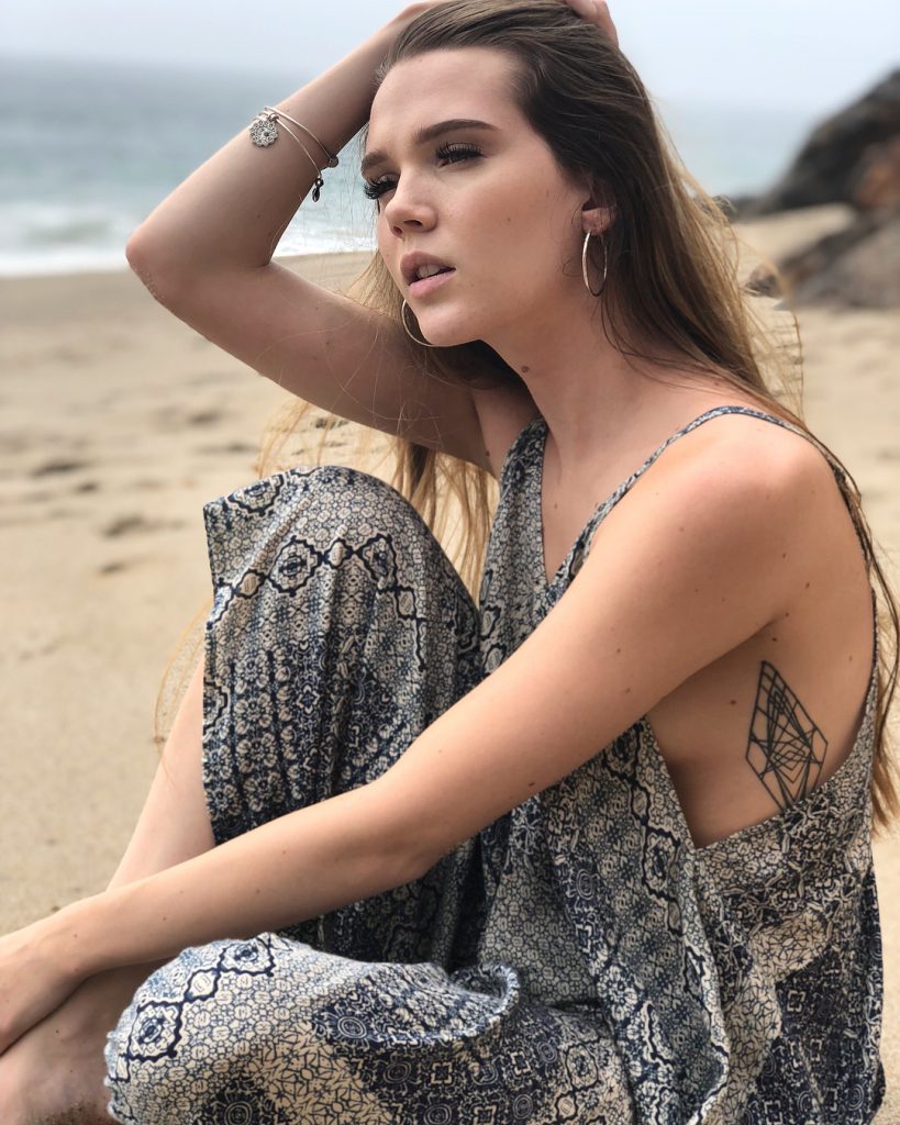 Paris Warner Bio, Height, Age, Weight, Boyfriend and Facts - Super ...