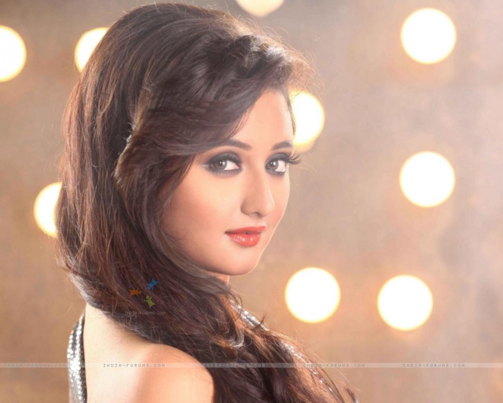Rashami Desai - Biography, Height & Life Story | Super Stars Bio