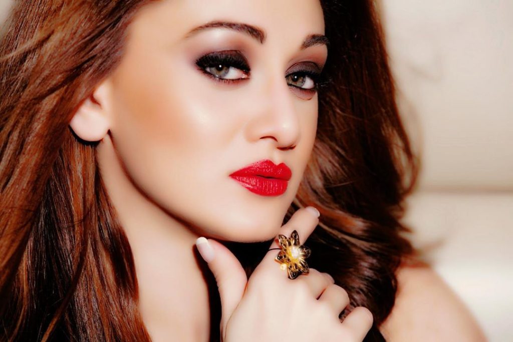 Shefali Zariwala - Biography, Height & Life Story | Super Stars Bio