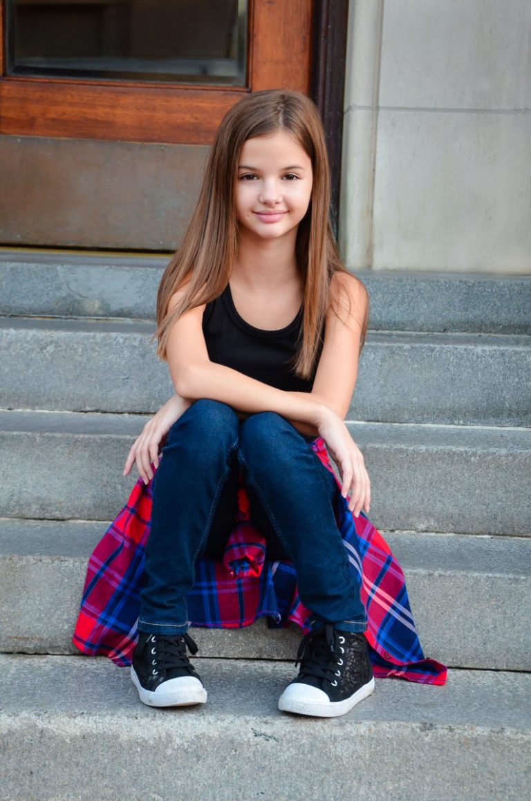 Sophia Forest - Biography, Height & Life Story | Super Stars Bio