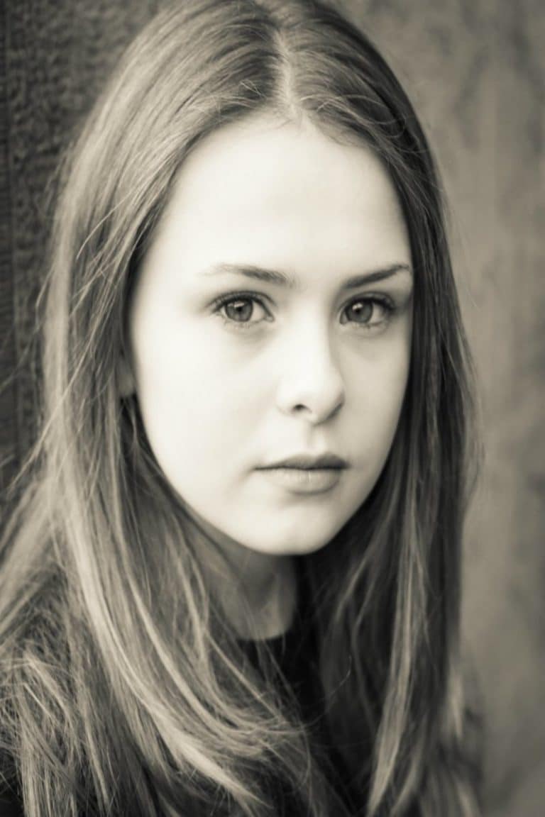 Sydney Wade - Biography, Height & Life Story | Super Stars Bio