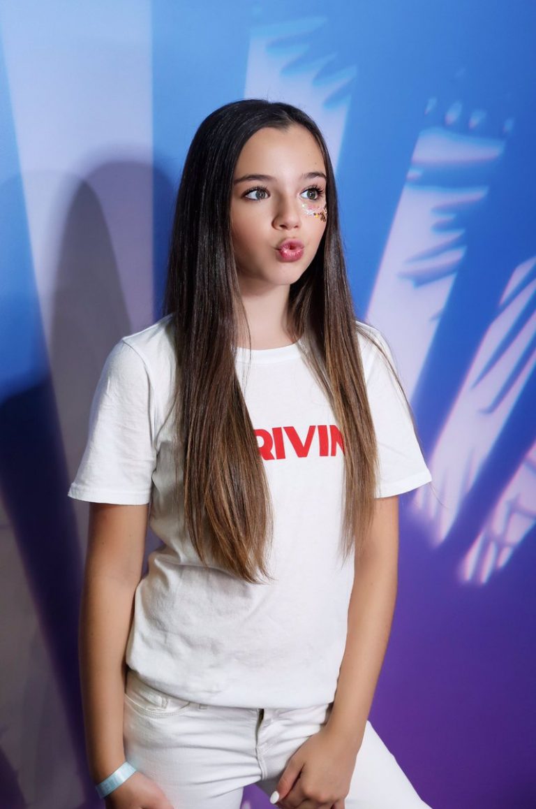 Alexa Nisenson - Biography, Height & Life Story | Super Stars Bio