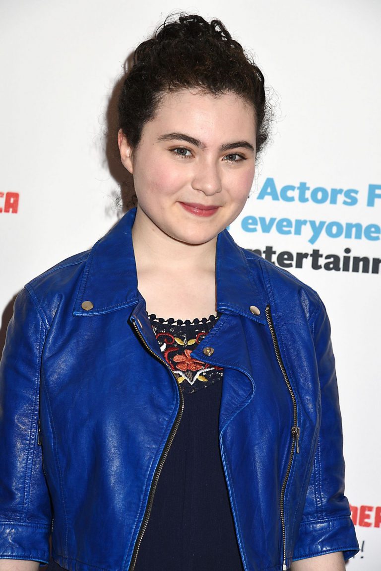 Lilla Crawford - Biography, Height & Life Story | Super Stars Bio