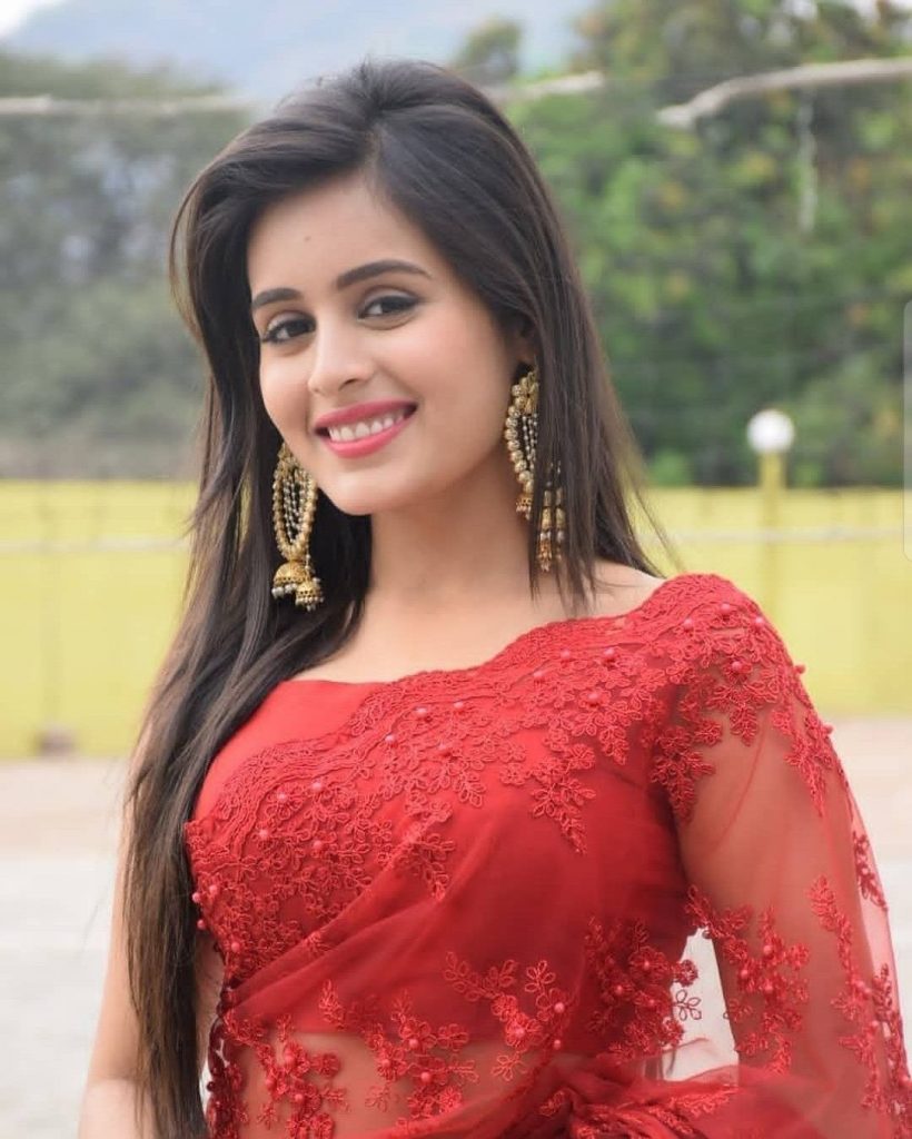 Rhea Sharma - Biography, Height & Life Story | Super Stars Bio