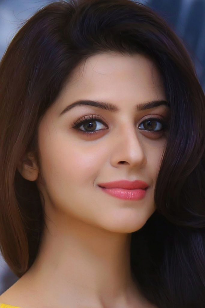 Vedhika - Biography, Height & Life Story | Super Stars Bio
