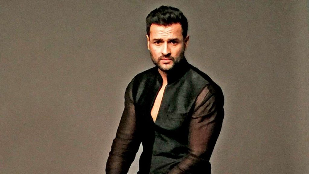 Rohit Roy - Biography, Height & Life Story | Super Stars Bio