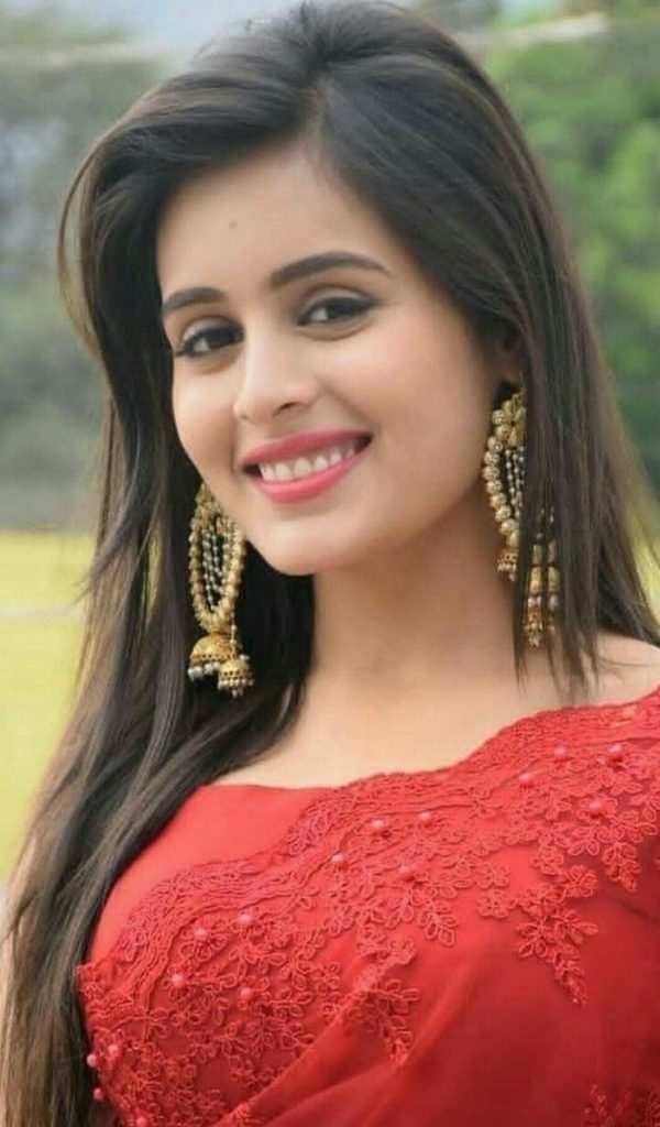 Rhea Sharma - Biography, Height & Life Story | Super Stars Bio