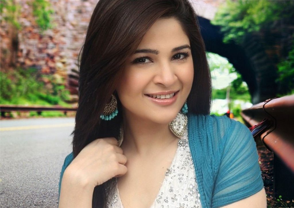 Ayesha Omer - Biography, Height & Life Story | Super Stars Bio