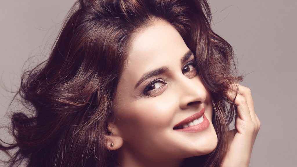Saba Qamar - Biography, Height & Life Story | Super Stars Bio